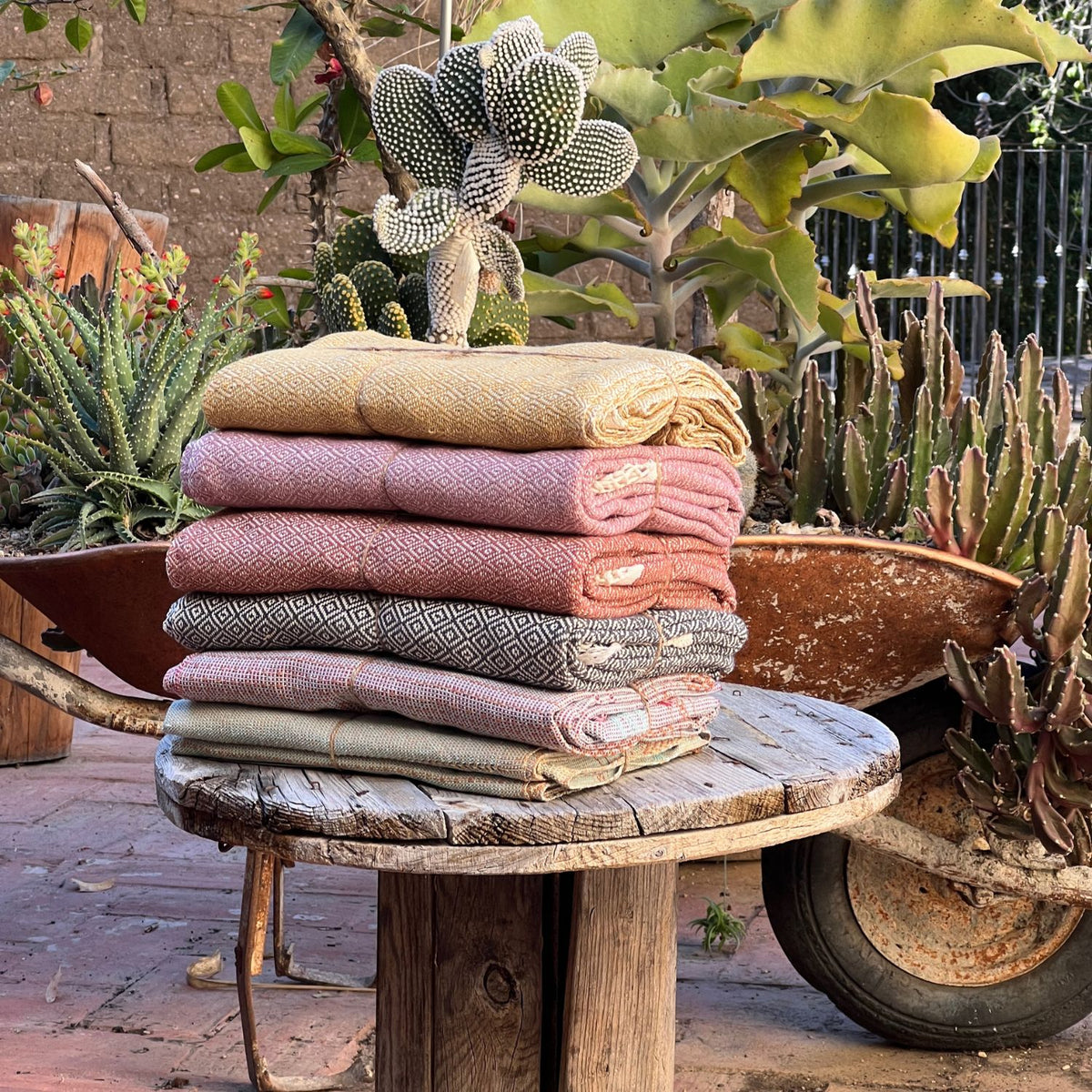 NIRMI Babytragen - Natürlich, Sozial & Einzigartig